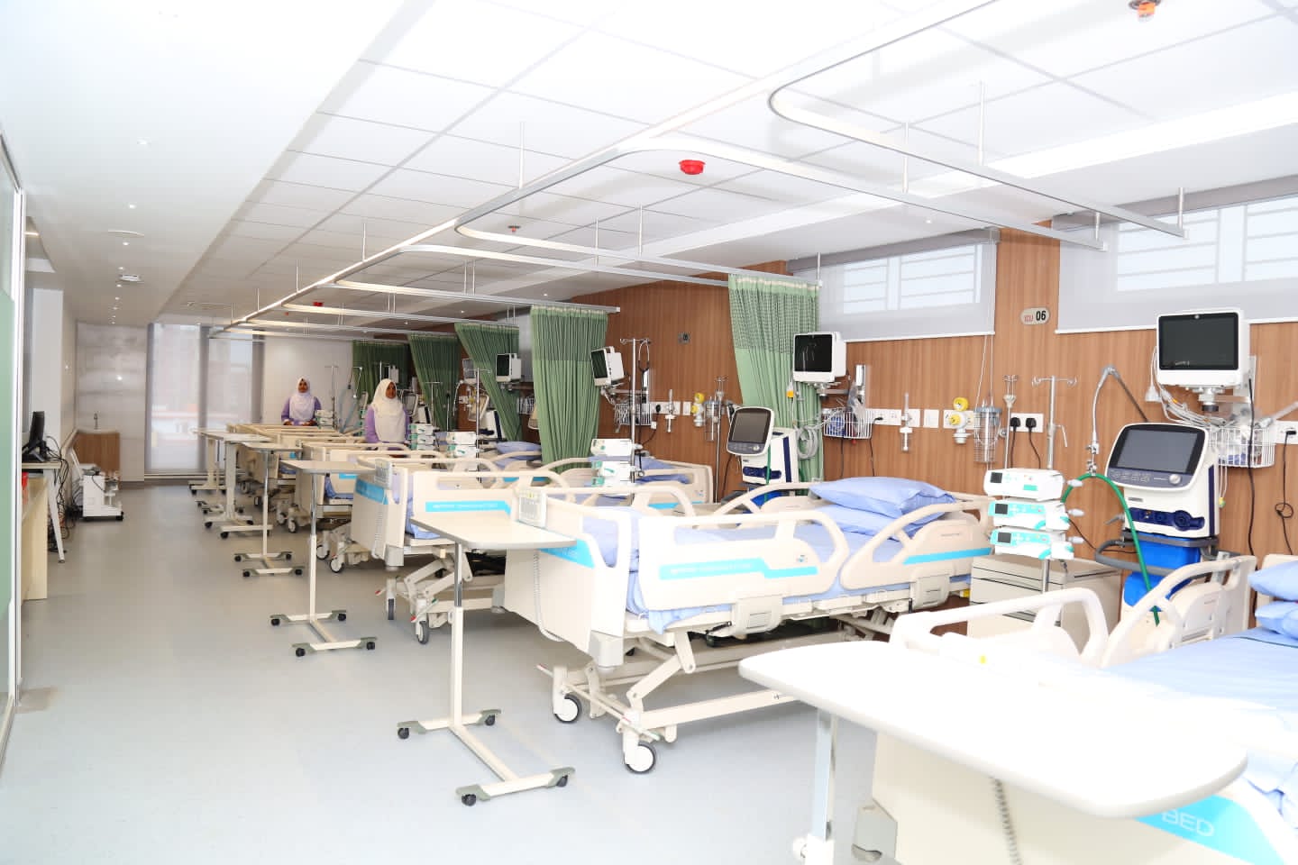 Intensive Care Unit (ICU) - Dr. Fazlul Haque Colorectal Hospital Limited